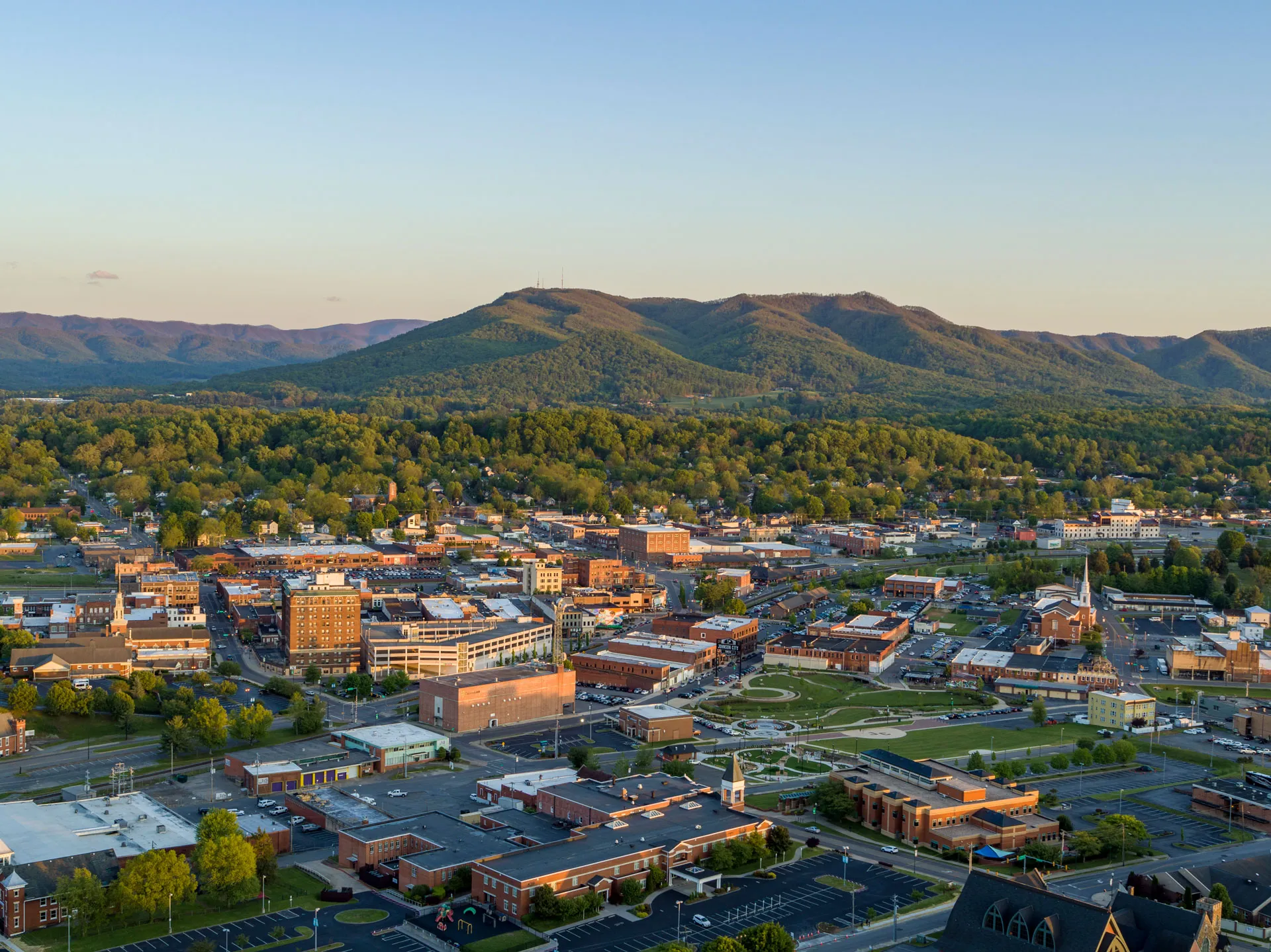 Visit Athens TN - Play Tennessee